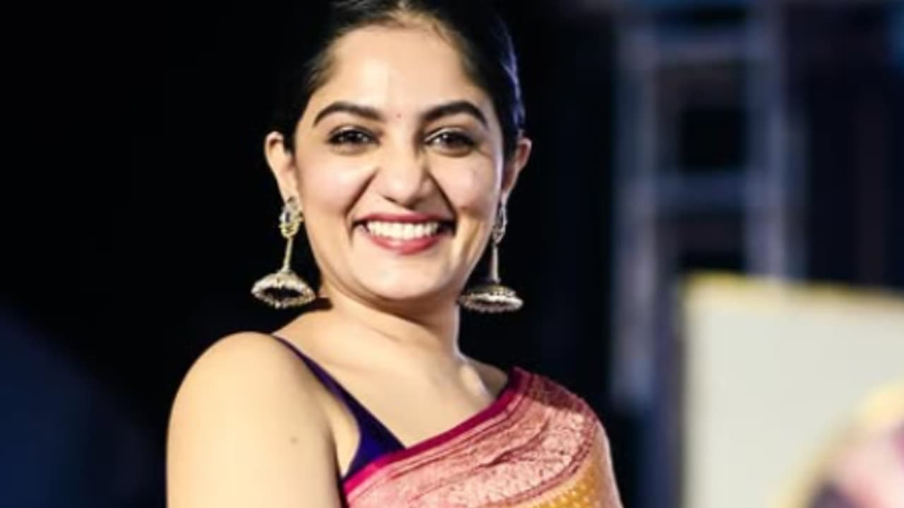 Actress Arya: 'സാരി ഉടുത്താലും രക്ഷയില്ല; ഇവരൊക്കെ എവിടുന്ന് ...