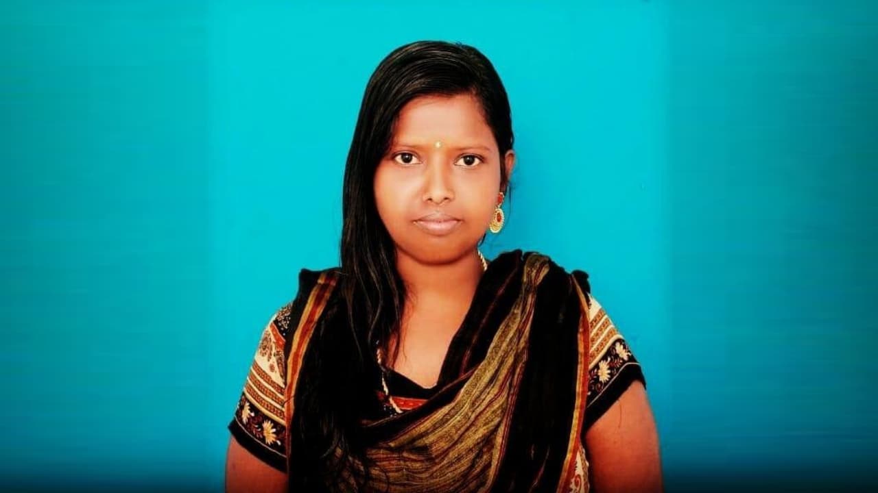 Who is Divya Kallachi? Know her YouTube journey and income | Asianet ...