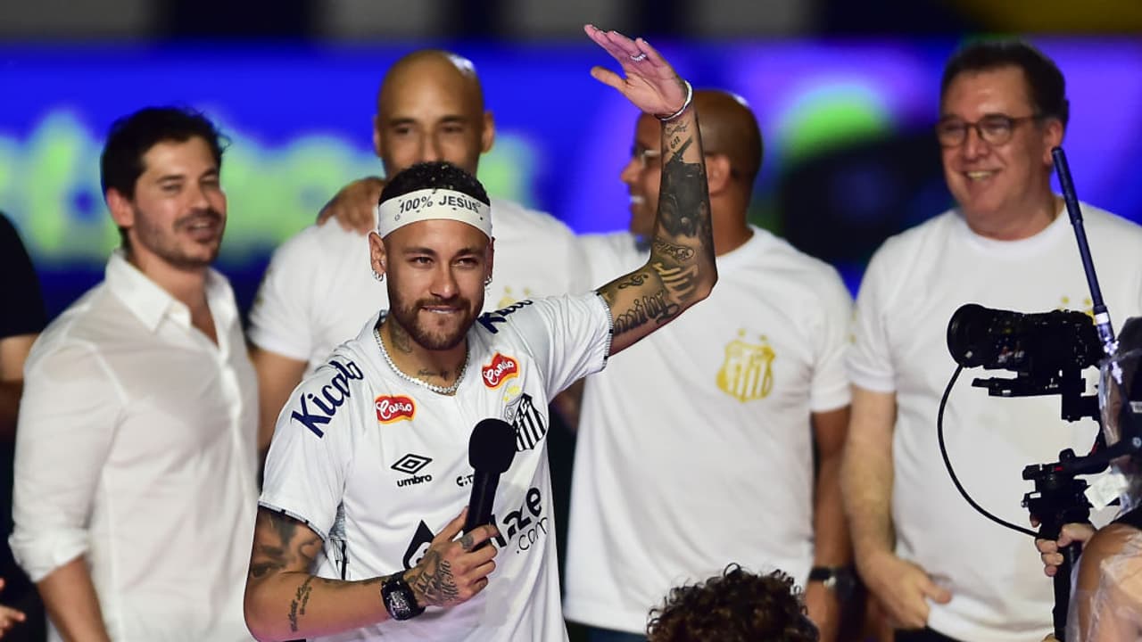 Neymar Jr returns to Santos FC: Brazilian star accepts UNBELIEVABLE pay ...