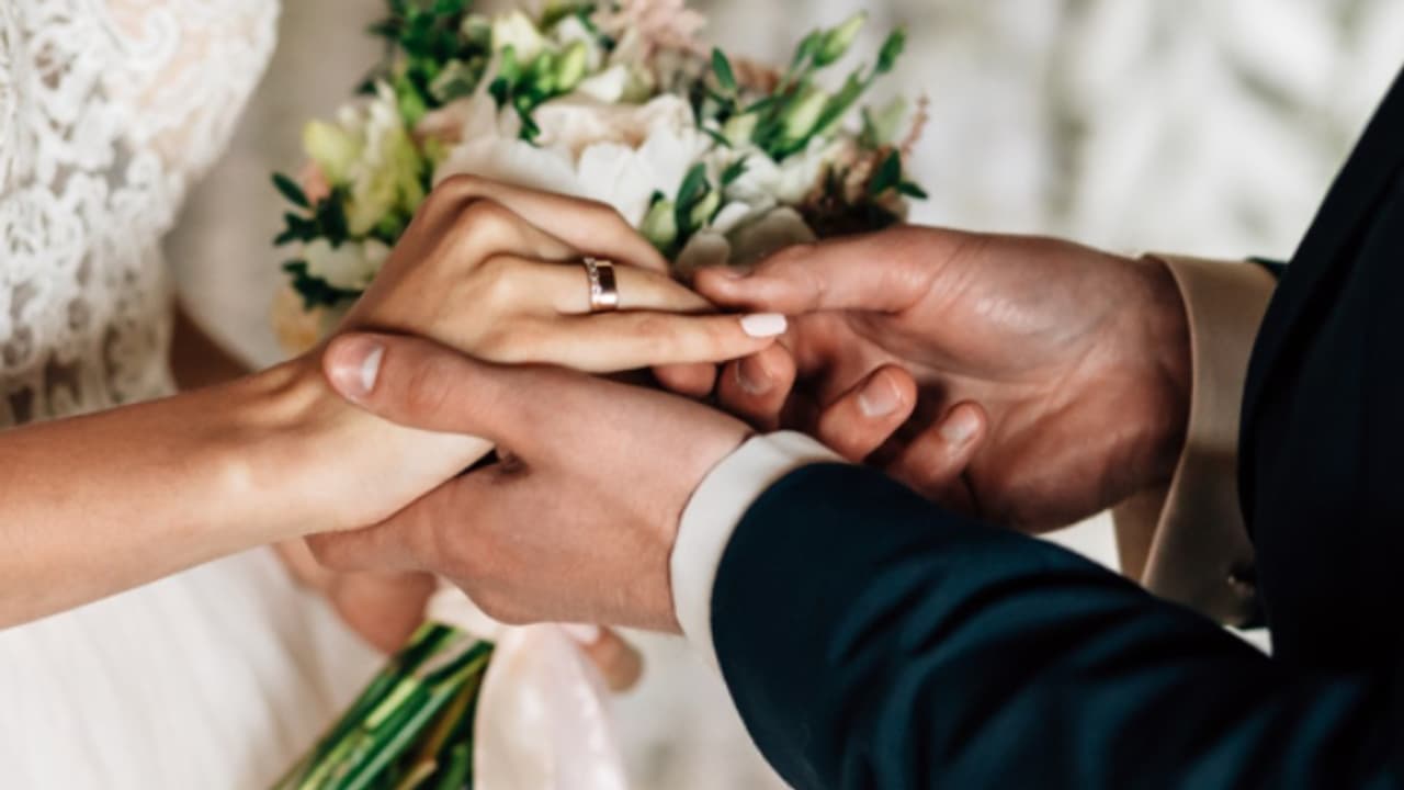 China's marriage rate falls to historic low in 2024, down 20.5 per cent ...