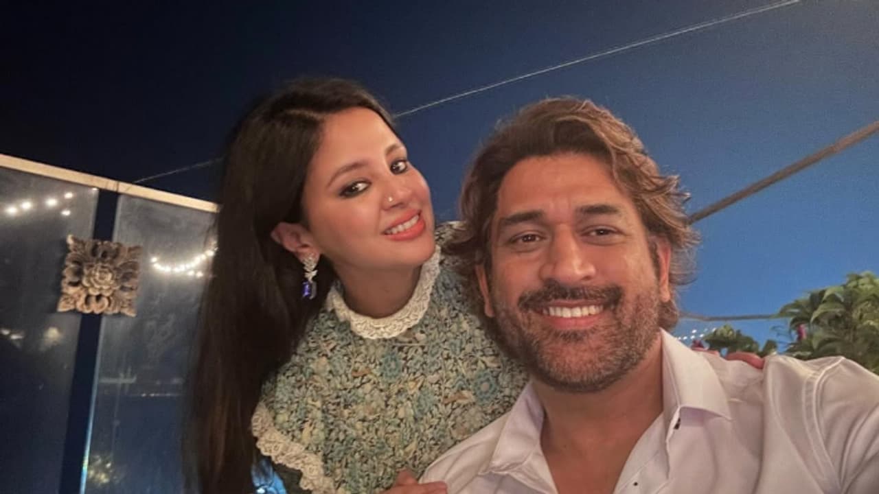 Valentine's Day: 10 times MS Dhoni and his wife Sakshi gave us ultimate ...
