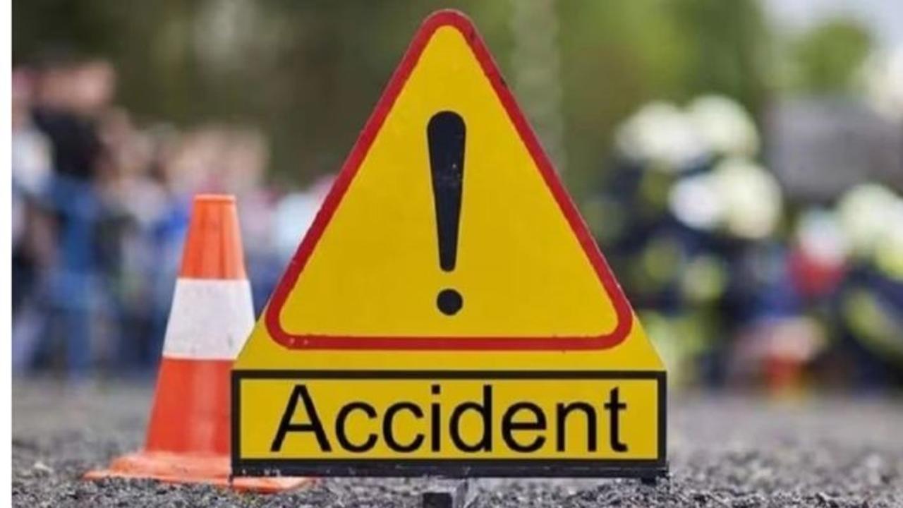 Madhya Pradesh: 5 dead, 20 injured in Bhind road accident as dumper ...