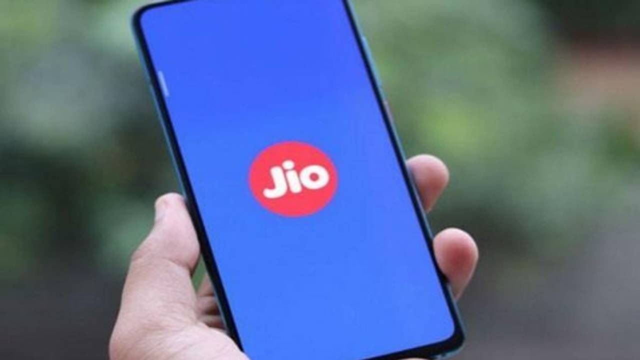 Jio's Rs 1,049 plan: FREE Hotstar, Zee5 and SonyLiv access for 90 days ...