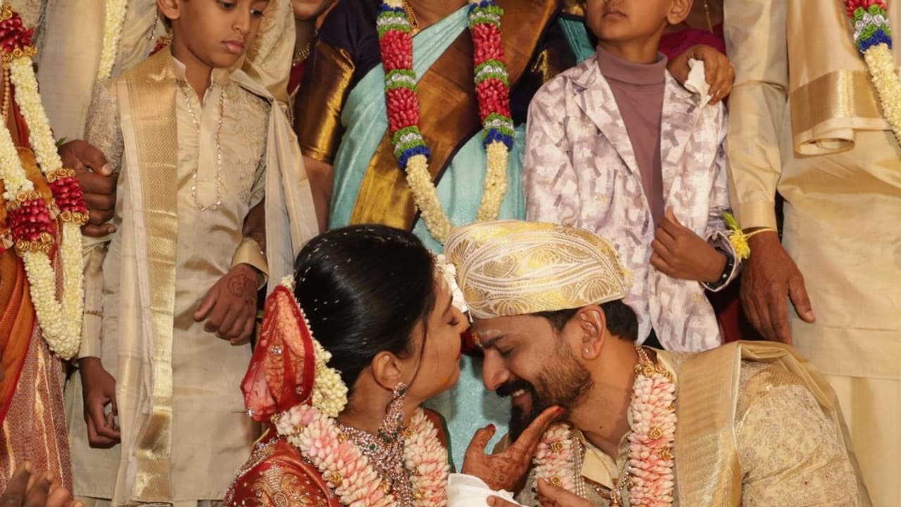 Pushpa 2 star Daali Dhananjaya ties the knot with Dhanyata Gauraklar in ...