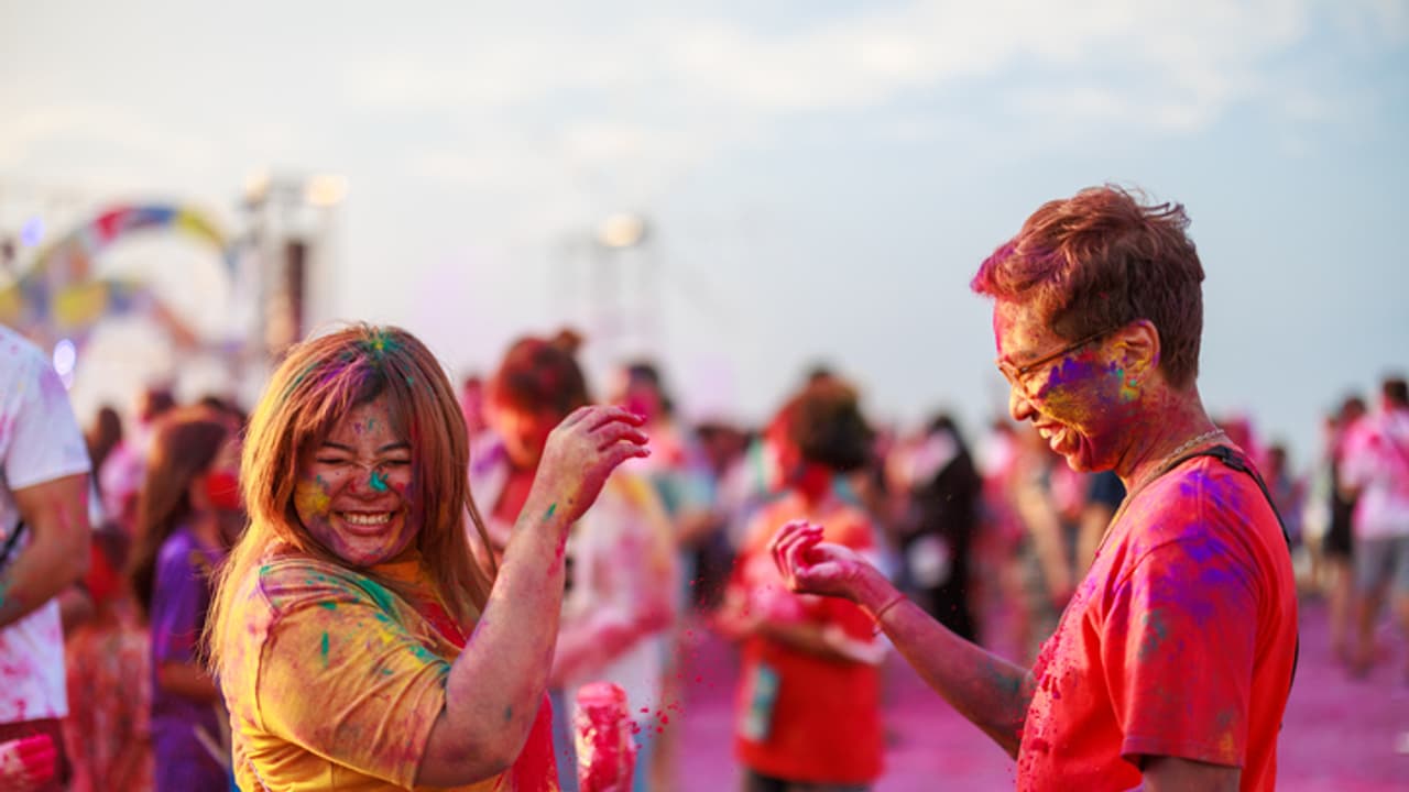 Holi 2025: Play with organic colours; Here's how you can make natural ...