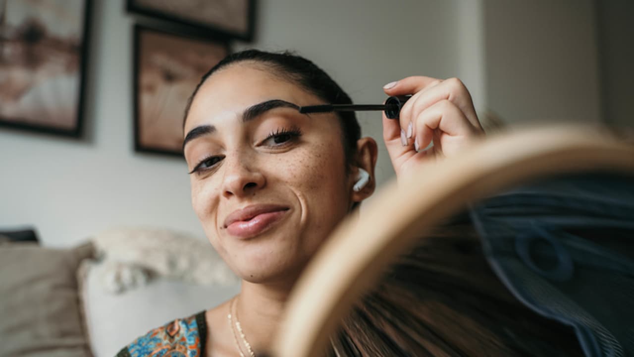 Melt-Proof Beauty: Long-lasting makeup hacks for hot and humid weather ...