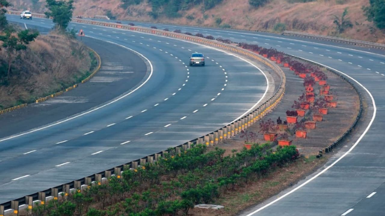 गजब! 120 km/h की स्पीड से गंगा एक्सप्रेसवे पर सफर होगा आसान! | Ganga ...