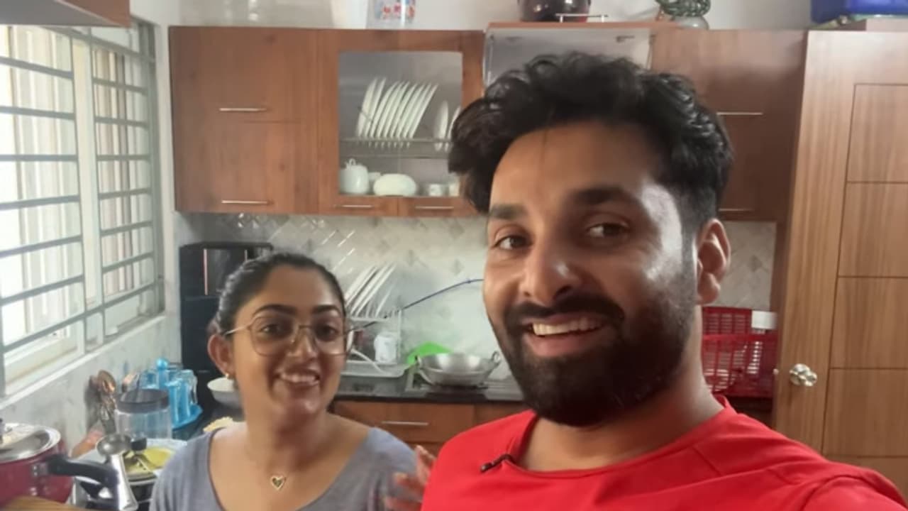 Noobin: സദ്യ സ്‍പൂൺ കൊണ്ട് കഴിച്ചത് ജാഡ കൊണ്ടല്ല, കാരണമുണ്ട് ...