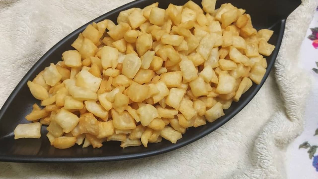 Cheeseling Recipe: शक्कर-नमक पारे छोड़, होली पर 30 रु. में बनाएं यम्मी ...