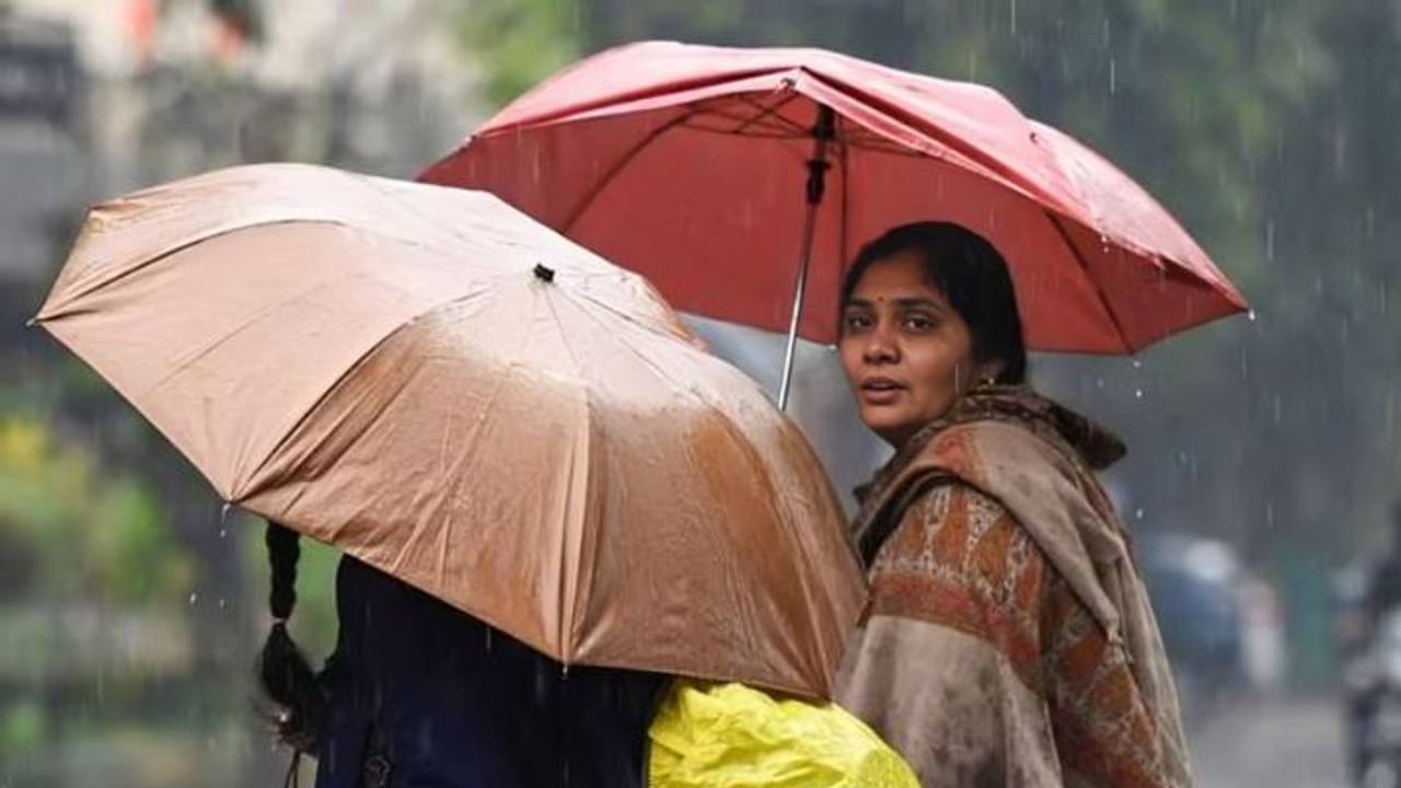 UP Weather Alert: मौसम विभाग ने जारी की चेतावनी, इन जिलों में आज गरज-चमक के साथ भारी बारिश का ...