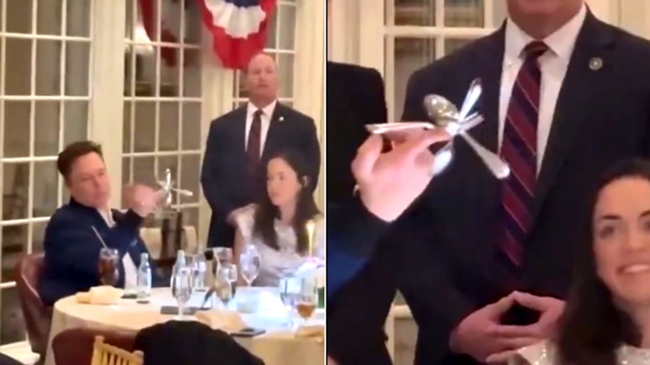 Elon Musk's spoon-and-fork trick at Trump's Mar-a-Lago dinner goes ...