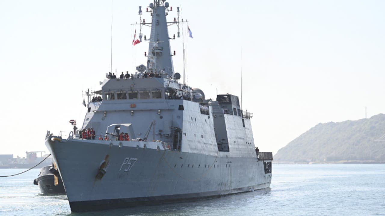 How the Indian Navy signals strength without a sound ddr | Asianet Newsable
