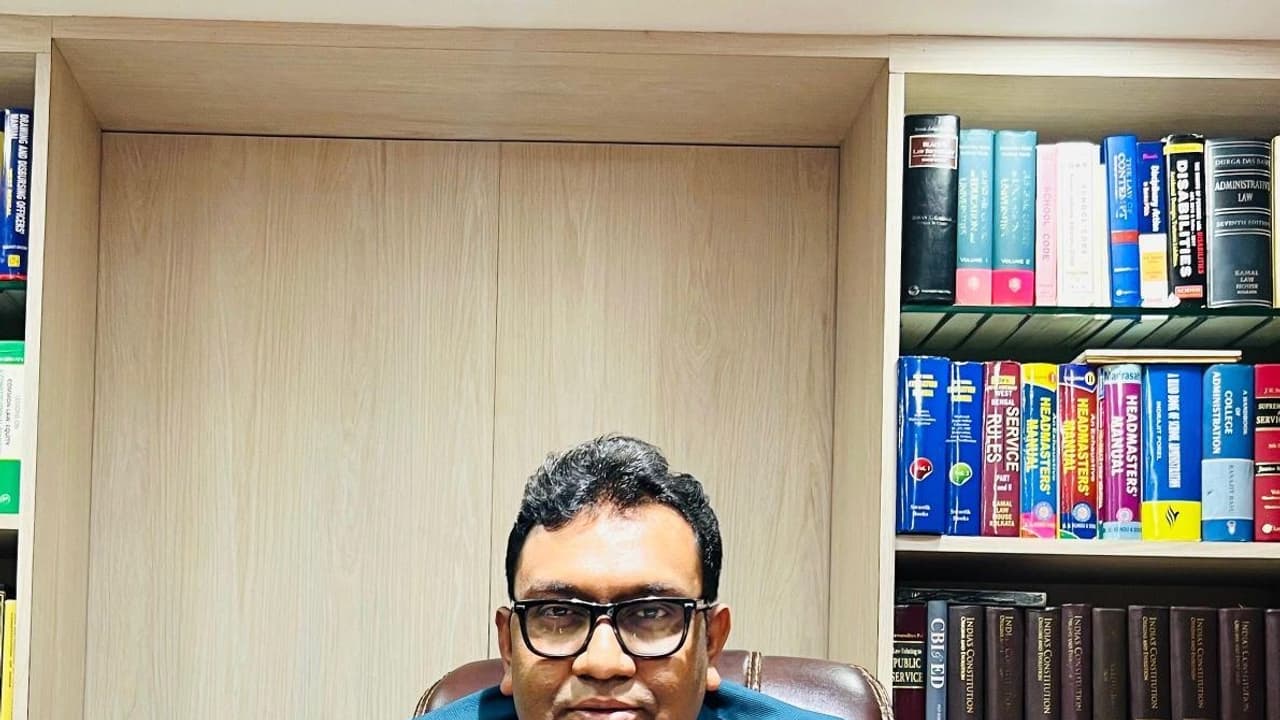 Viral Video: 'লজ্জা করে না... ৭ তারিখে বোঝাবে', সোশ্যাল মিডিয়ায় ভাইরাল আইনজীবী ফিরদৌস সামিমের ...