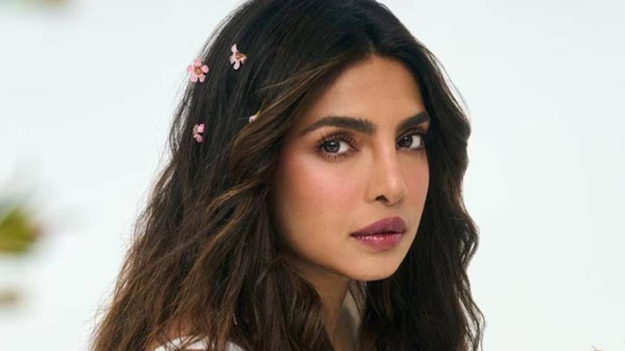 'Priyanka Chopra में तारीफ करने लायक कुछ नहीं', पूर्व मिस वर्ल्ड ने कसा तंज | Asianet News Hindi