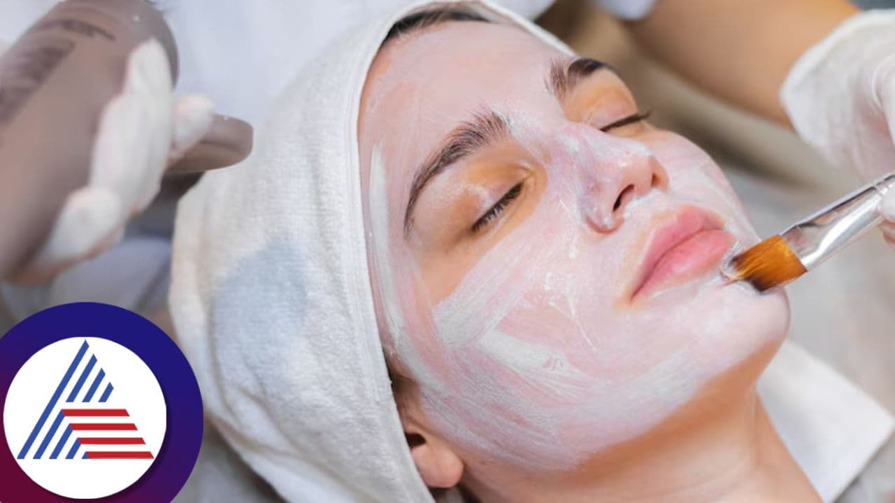 ರಾತ್ರೋರಾತ್ರಿ ಸುಂದರಿ ಆಗ್ಬೇಕು ಅಂದ್ರೆ ಈ ಹಕ್ಕಿಯ ಪಿಕ್ಕೆ ಫೇಸ್‌ ಪ್ಯಾಕ್ ...