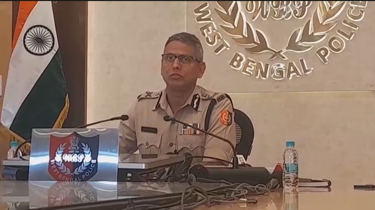 Murshidabad: 'অশান্তি সৃষ্টিকারীদের কাউকে রেয়াত নয়', ওয়াকফ ইস্যুতে ...