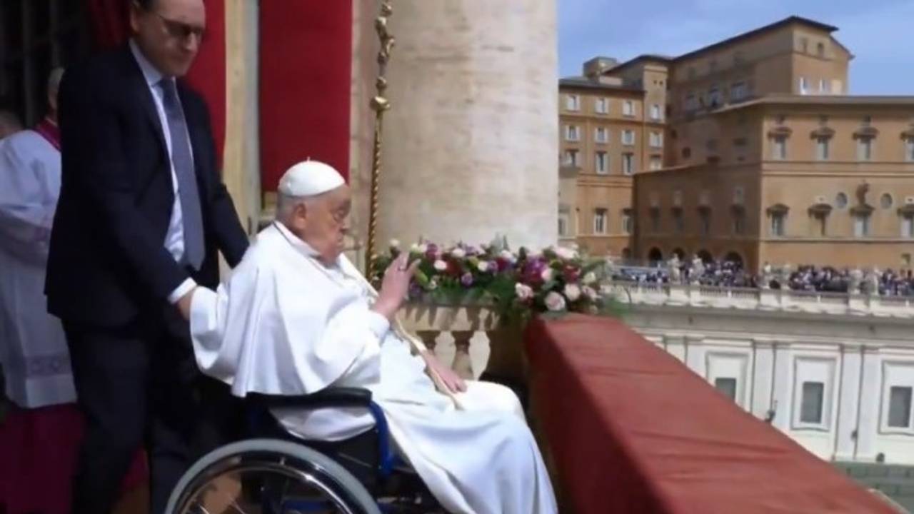 Pope Francis' final blessing in last public appearance: A gentle ‘Happy ...