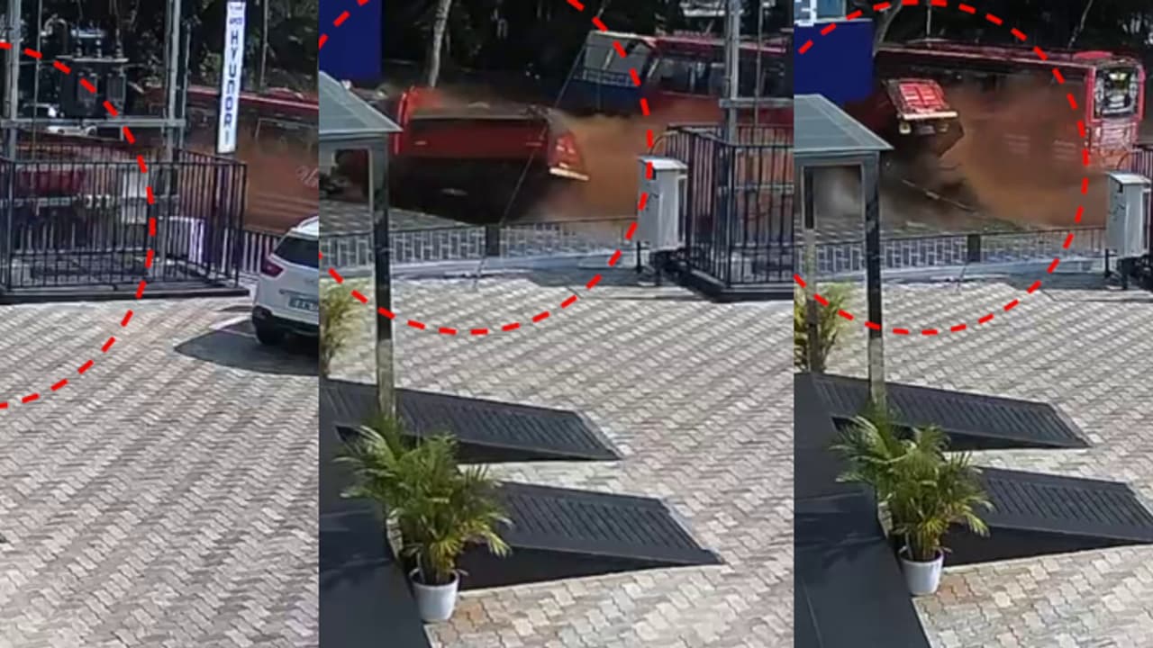 Shocking footage of the accident in Kannur is out; speeding private bus ...