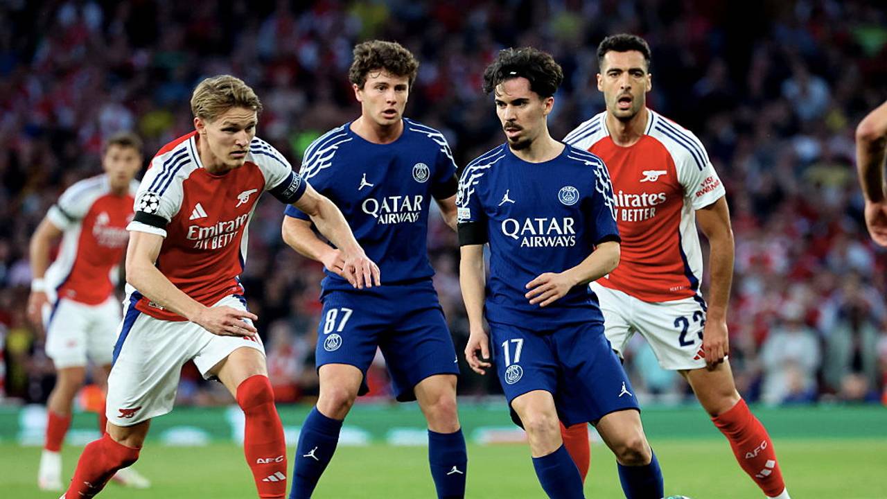 PSG deliver, Arsenal disappear: Gutted Goonerette speaks out | Asianet ...