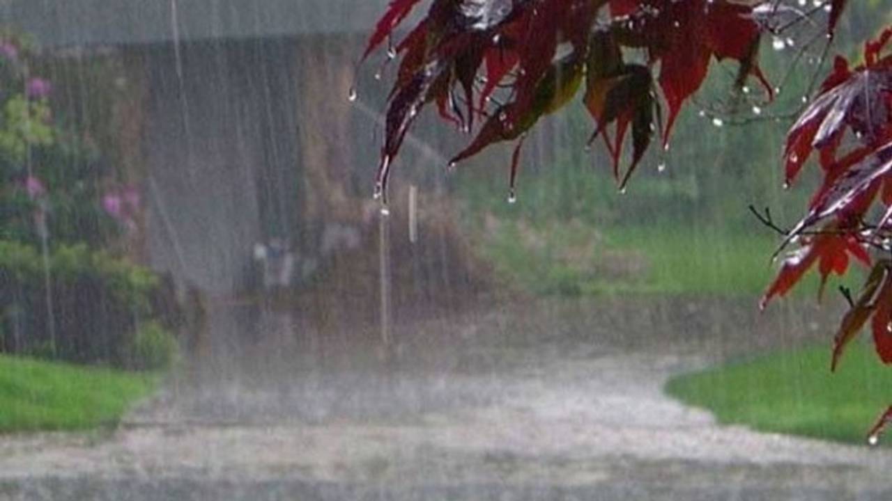 MP Weather Alert: सावधान! फिर लौटेगा मानसून का कहर, 12 जिलों में भारी बारिश का रेड अलर्ट ...