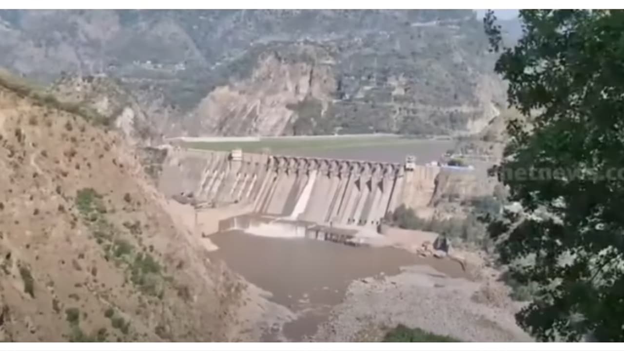 Salal Dam on Chenab River also restricted india | Water Flow From Salal ...