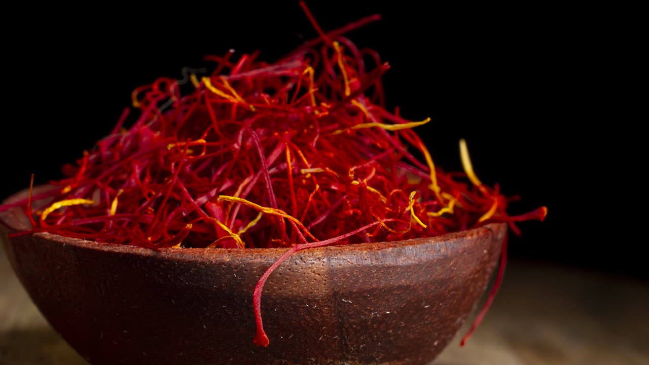 Saffron Prices Sky High? 5 Great Alternatives | Asianet Newsable