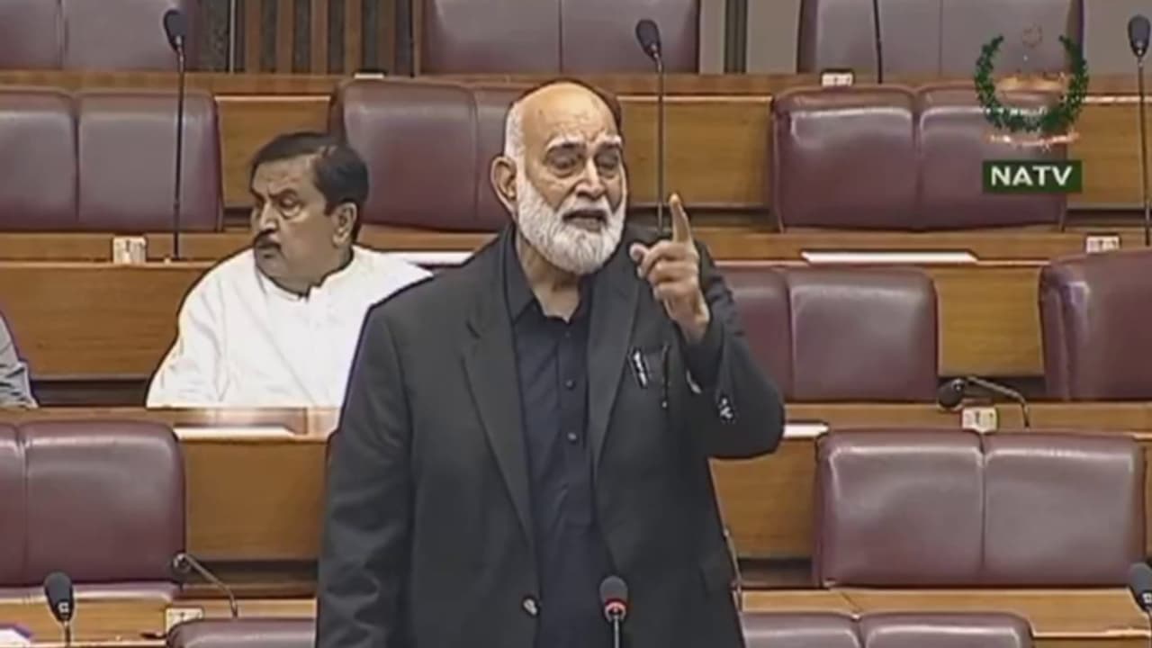 Pakistani MP Tahir Iqbal | Pakistani Mp Tahir Iqbal Breaks Down In ...