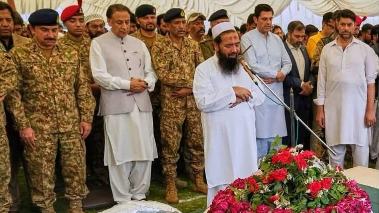 India releases names of Pak Army personnel, cops who attended LeT ...