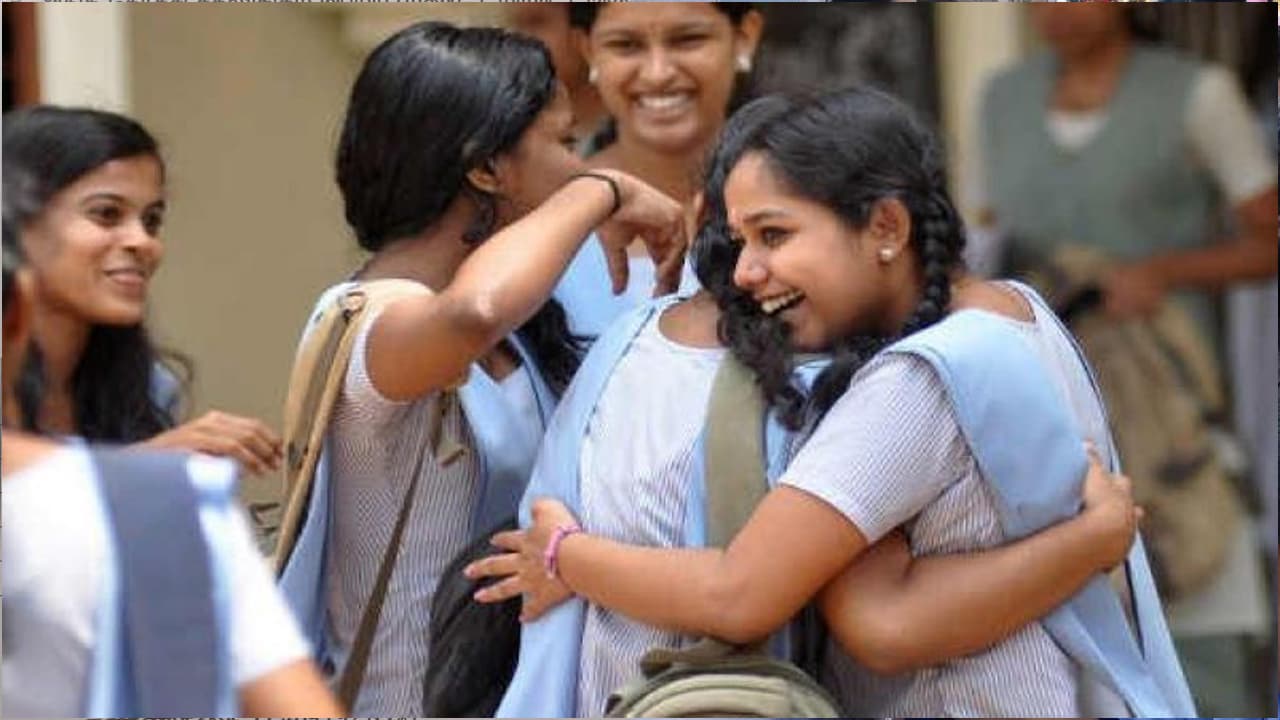 10th Public Exam Answer Sheet Copy: மாணவர்கள் எதிர்பார்த்த செய்தி ...