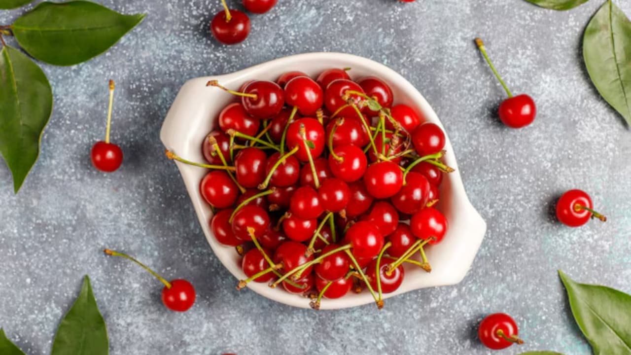 Real Vs fake Cherry: ठगी-व्यापारी असली के साथ बेच रहे नकली और मिलावटी ...