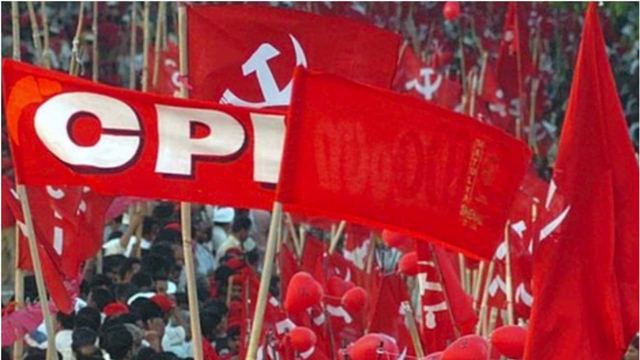 സിപിഐ നേതാവ് ബീന മുരളി രാജിവെച്ചു CPI leader Beena Murali resigns | Cpi ...