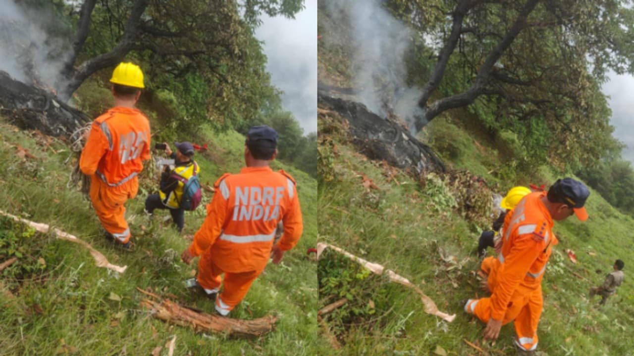 Kedarnath helicopter crash: NDRF, SDRF launch rescue ops near Gaurikund | Asianet Newsable