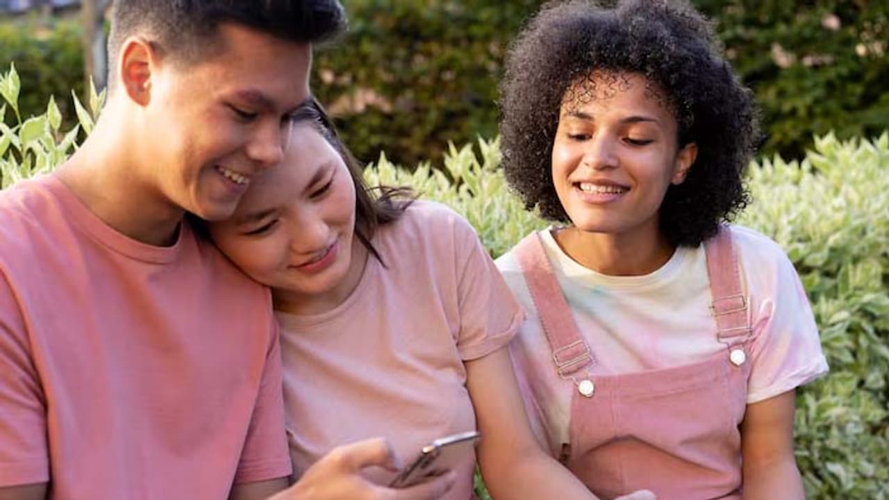 Parenting Guide: Millennials Vs Gen Z; who are better at parenting and ...