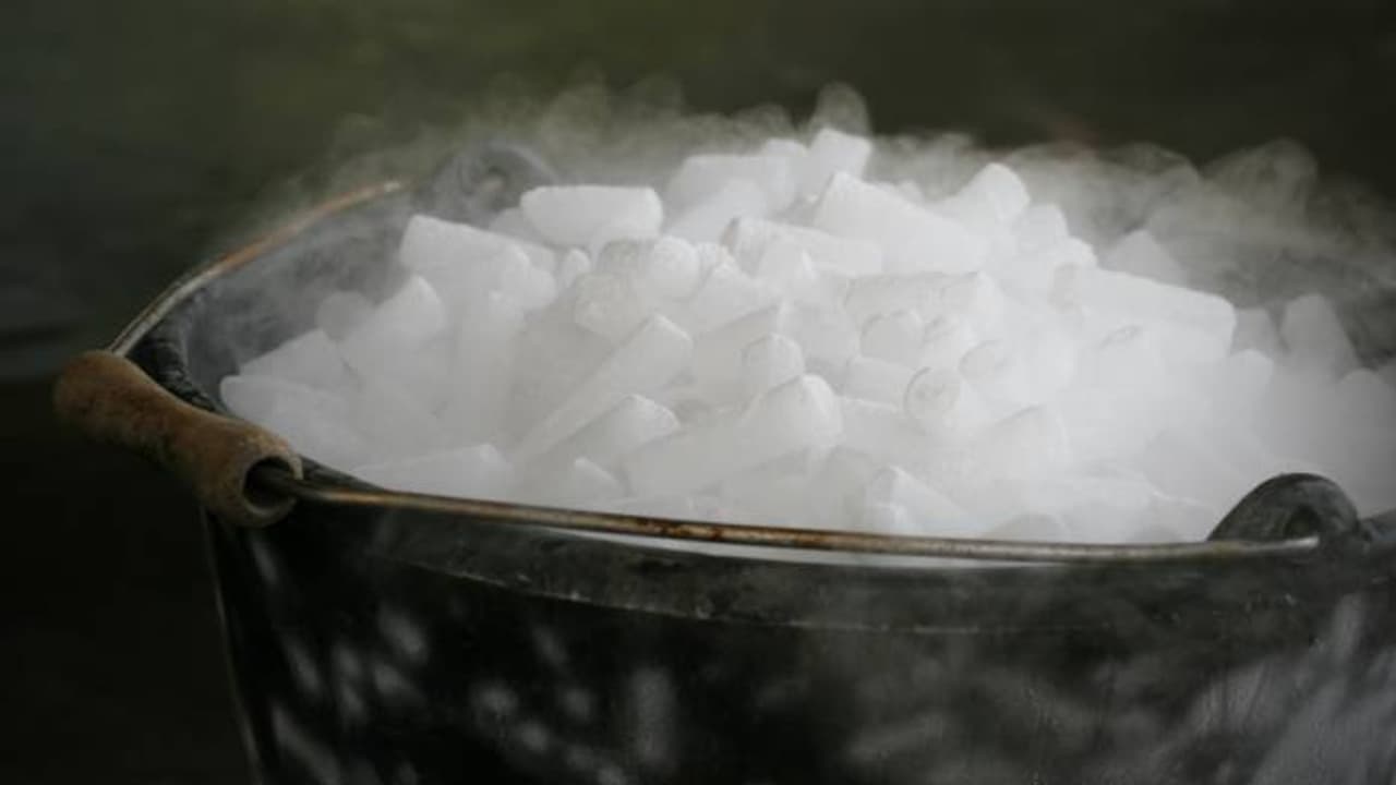 2 വർഷം മുമ്പ് തുടങ്ങിയ ഗൂഢാലോചന, കൂട്ടിന് പഴയ സഹപാഠി, നീണ്ട 10 മണിക്കൂർ ഡ്രൈ ഐസിൽ കാ ...