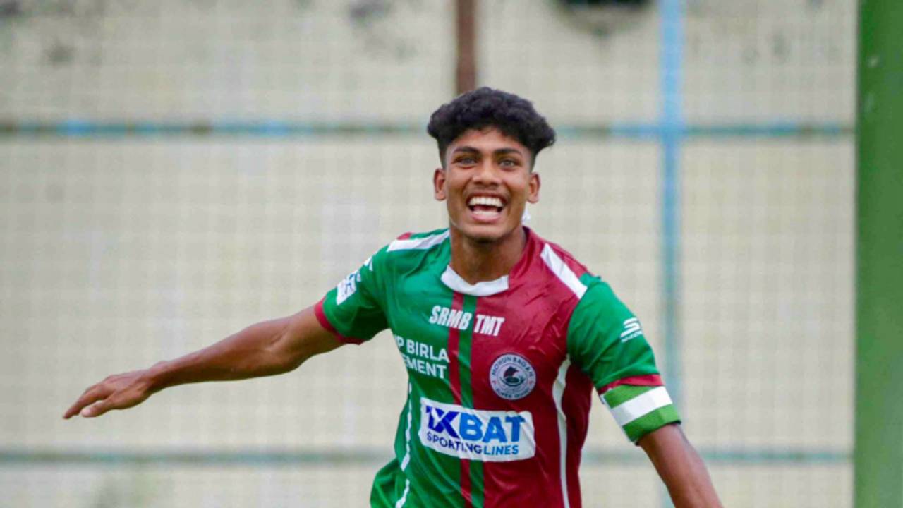 Mohun Bagan Super Giant: কালীঘাটের বিরুদ্ধে ৪-০ জয়, কলকাতা লিগে ঘুরে ...