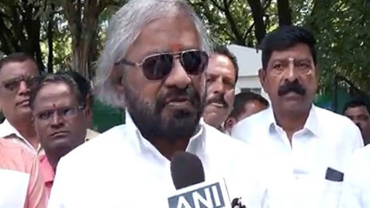 Ban on Cattle Grazing in Karnataka Forests After Tiger Deaths: Minister ...