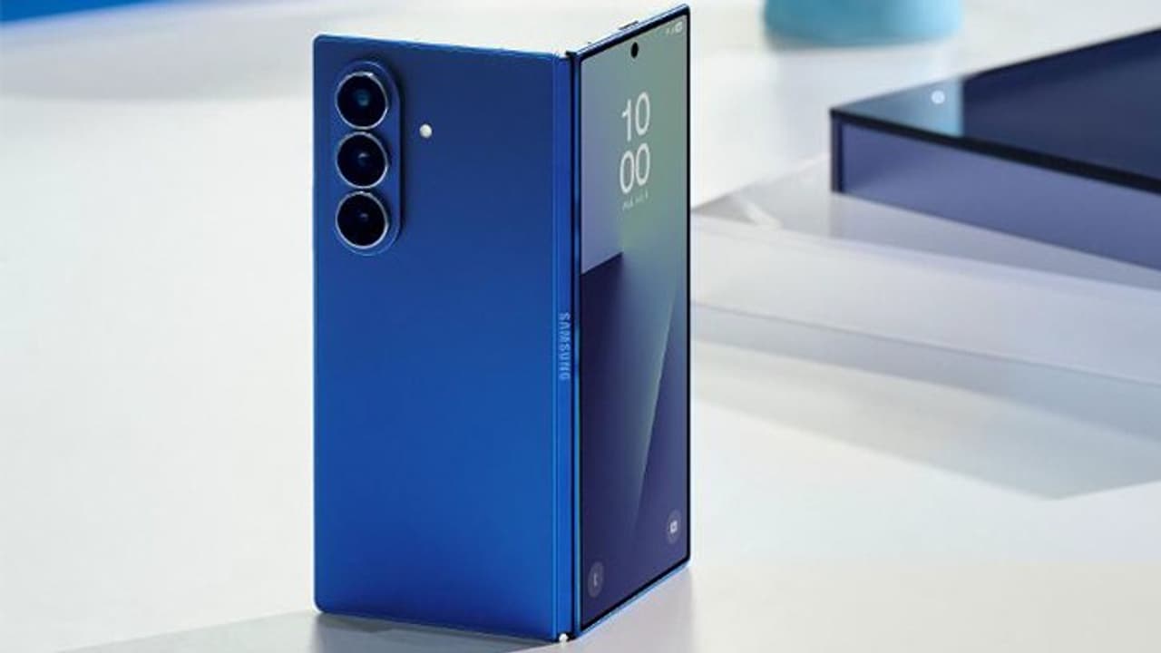 Samsung’s Galaxy Z Fold 7 Put Through 2,00,000 Folds – The Durability ...