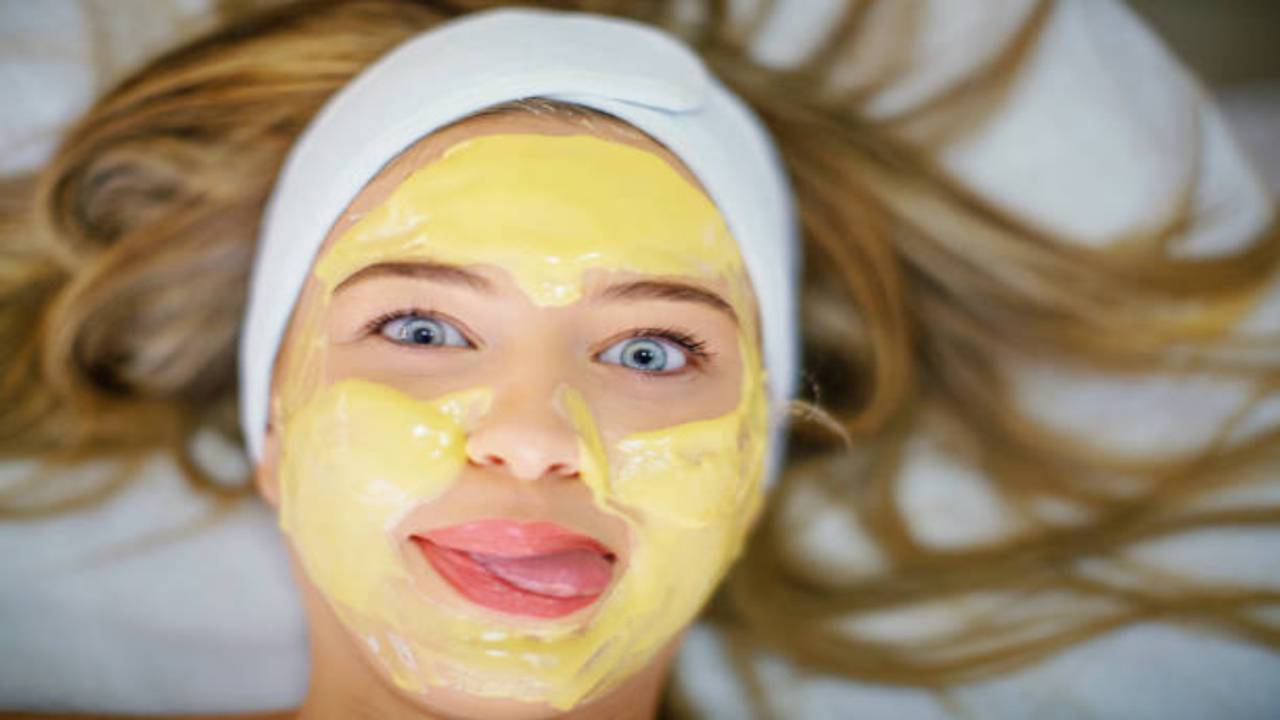Kasturi Manjal Face Pack : கஸ்தூரி மஞ்சளை ஒருமுறை 'இப்படி' யூஸ் பண்ணிப் ...