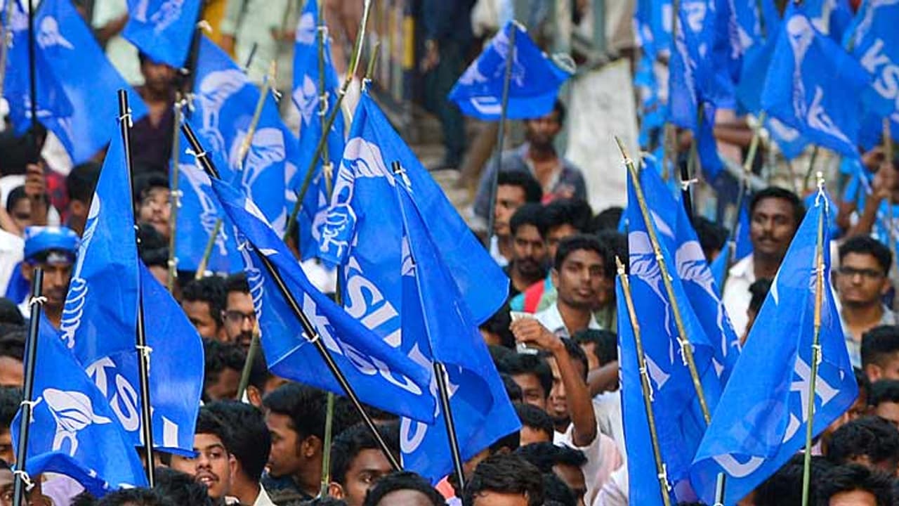 പൊലീസ് ഉദ്യോ ഗസ്ഥർക്ക് ഭീഷണിയുമായി കെഎസ്‌യു നേതാവ് KSU leader threatens ...