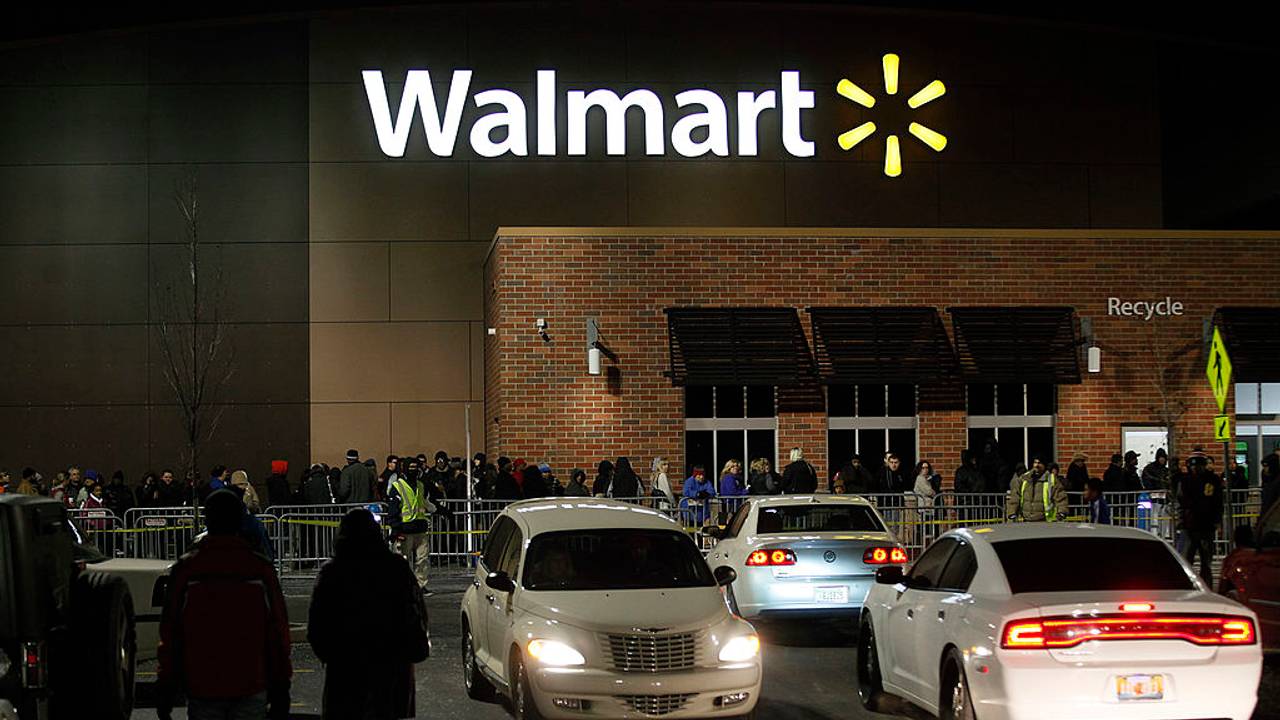 11 Injured in Stabbing Attack at Walmart Store in US State of Michigan ...