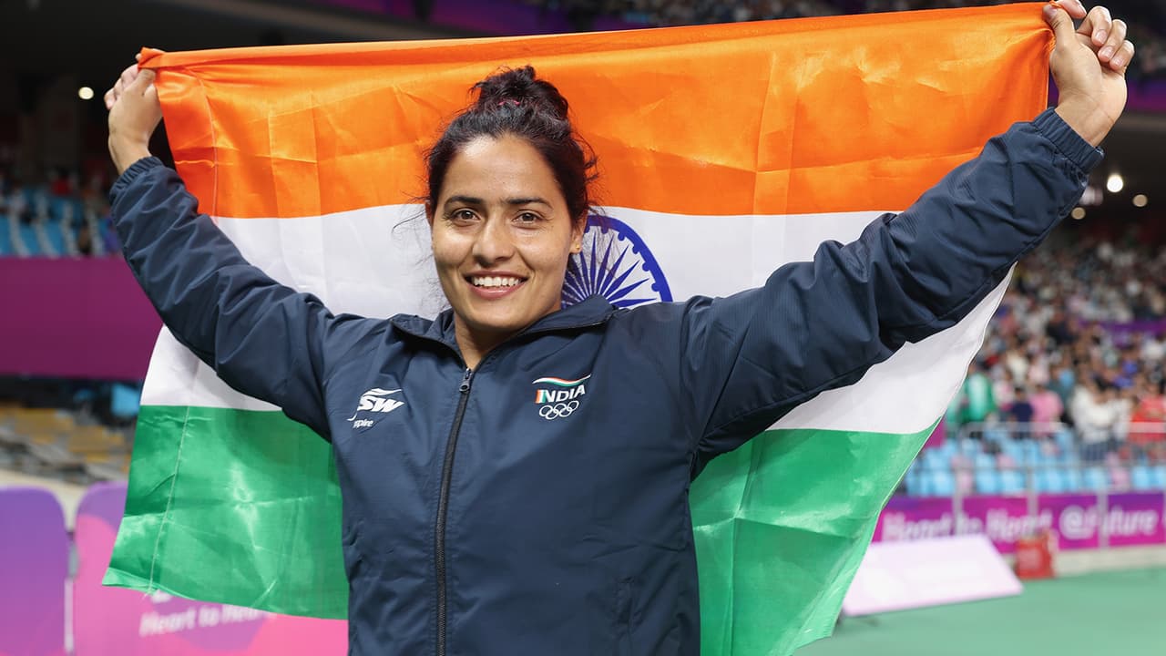 कौन हैं अन्नू रानी, जो बनीं जैवलीन थ्रो की गोल्ड गर्ल | Who Is Anu Rani Won Gold Medal In ...