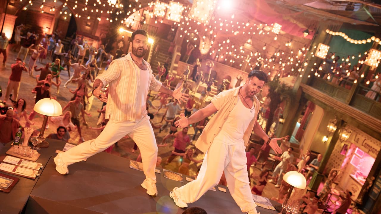 War 2 song 'Janaab-e-Aali' teaser OUT: Hrithik Roshan, Jr NTR clash in ...