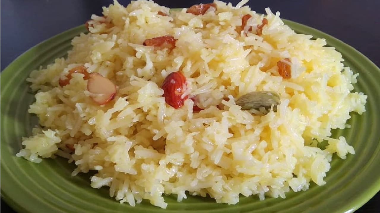 Narali Bhat Recipe : नारळी पौर्णिमेसाठी खास तयार करा नारळी भात, वाचा ...