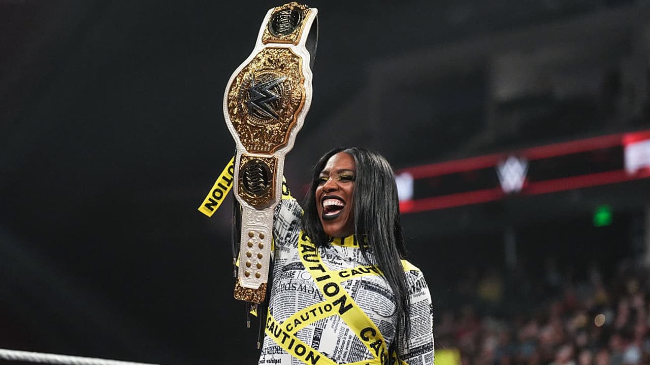 5 WWE Superstars Who Could Replace Naomi As The Next Women’s World ...