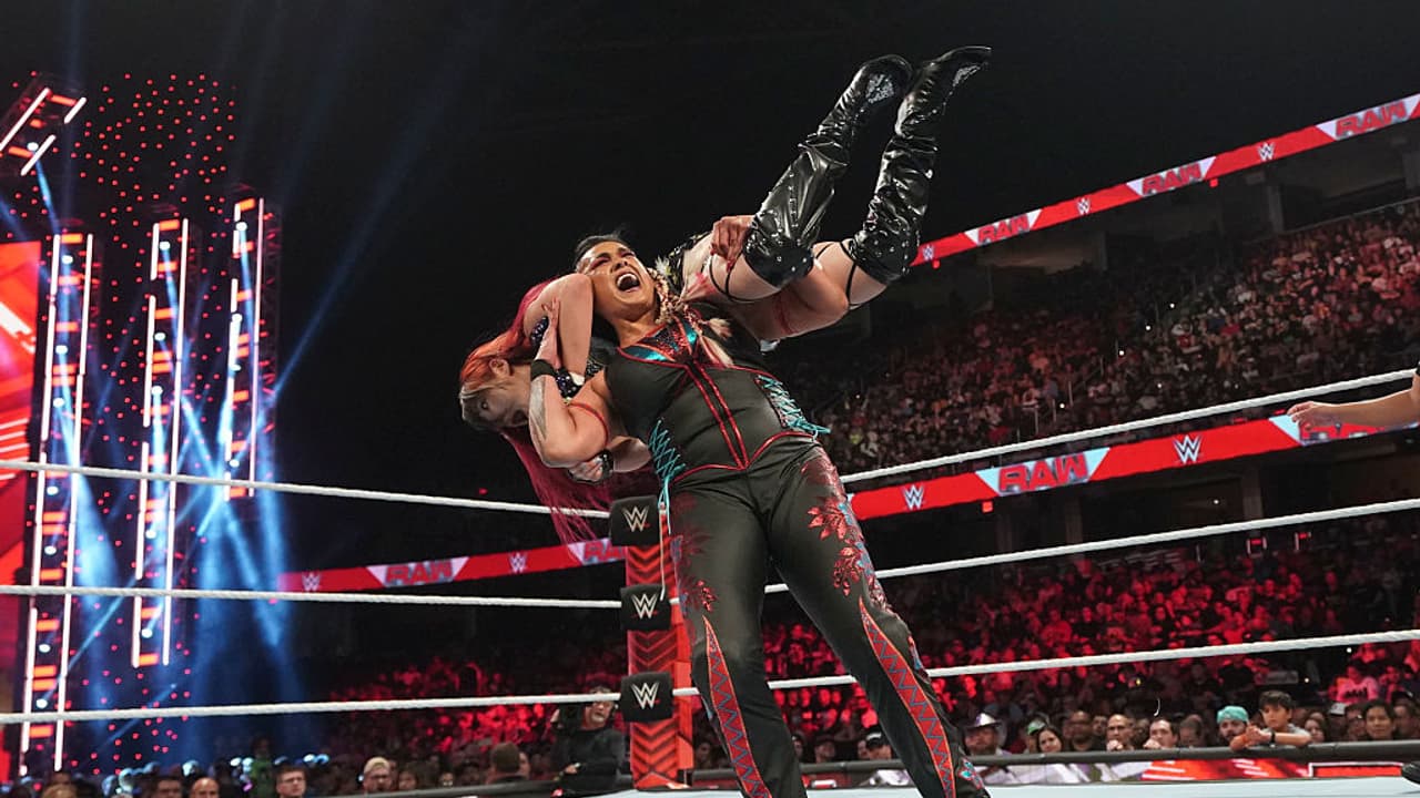 3 Female Bloodline Members Roman Reigns Could Recruit To Target Becky ...
