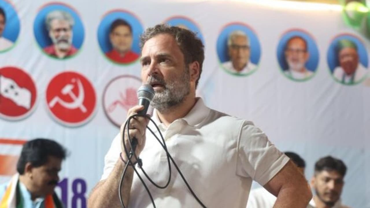 ഡോണൾഡ് ട്രംപിൻ്റെ വാദങ്ങൾ ഏറ്റെടുത്ത് രാഹുൽ ഗാന്ധി; ബിഹാറിലെ റാലിയി ...