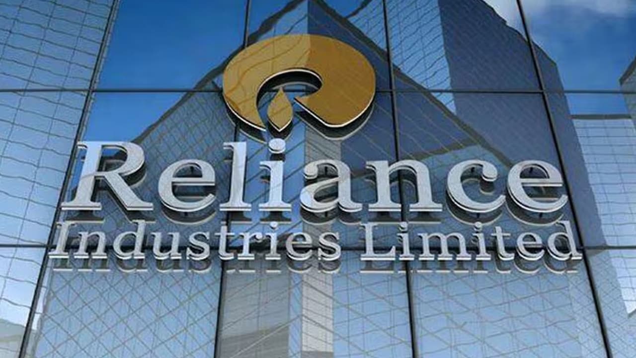 No Russian Oil in January: Reliance Rejects Bloomberg Claim on Jamnagar ...