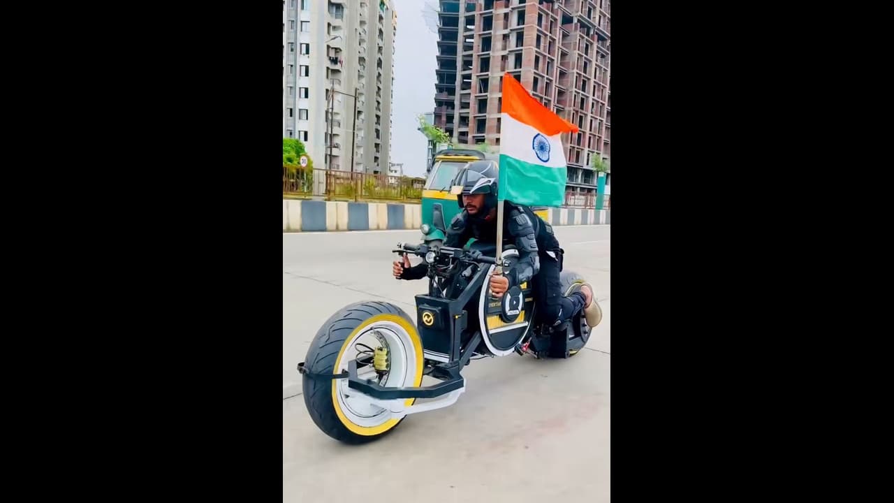 Garuda: India’s First AI Bike, Built from Scrap by Three Surat Students ...