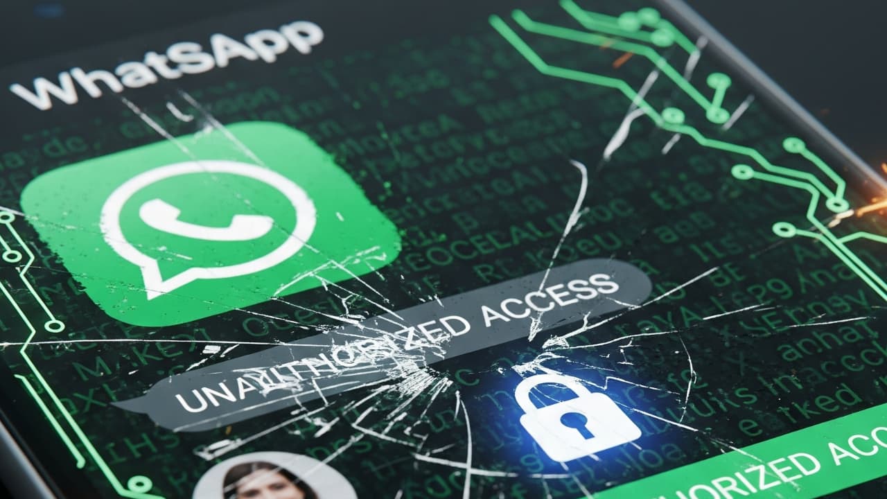 A sudden outage of the WhatsApp app and web service left users ...