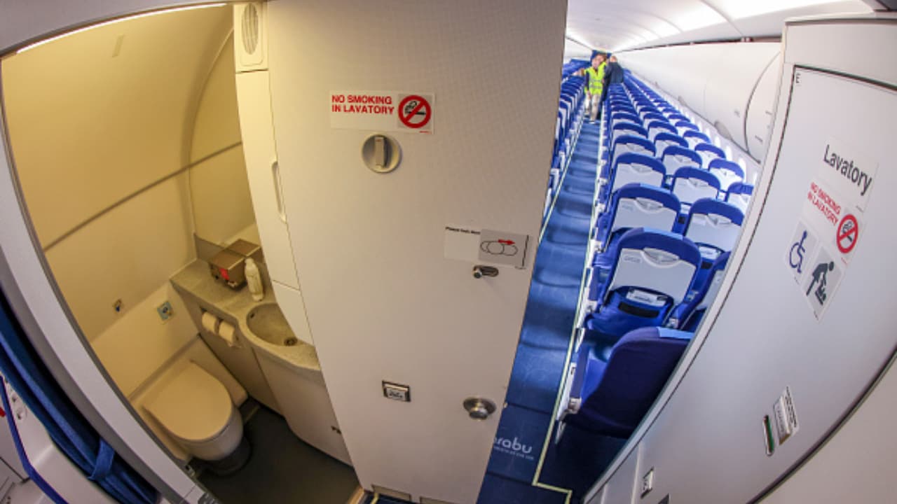 mid air horror toilets in flight failed passengers forced to use bottle ...